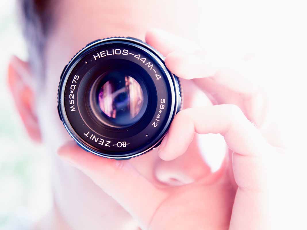 MLDSPOT | Lensa Fix sebagai alat belajar disiplin gerak dalam ...